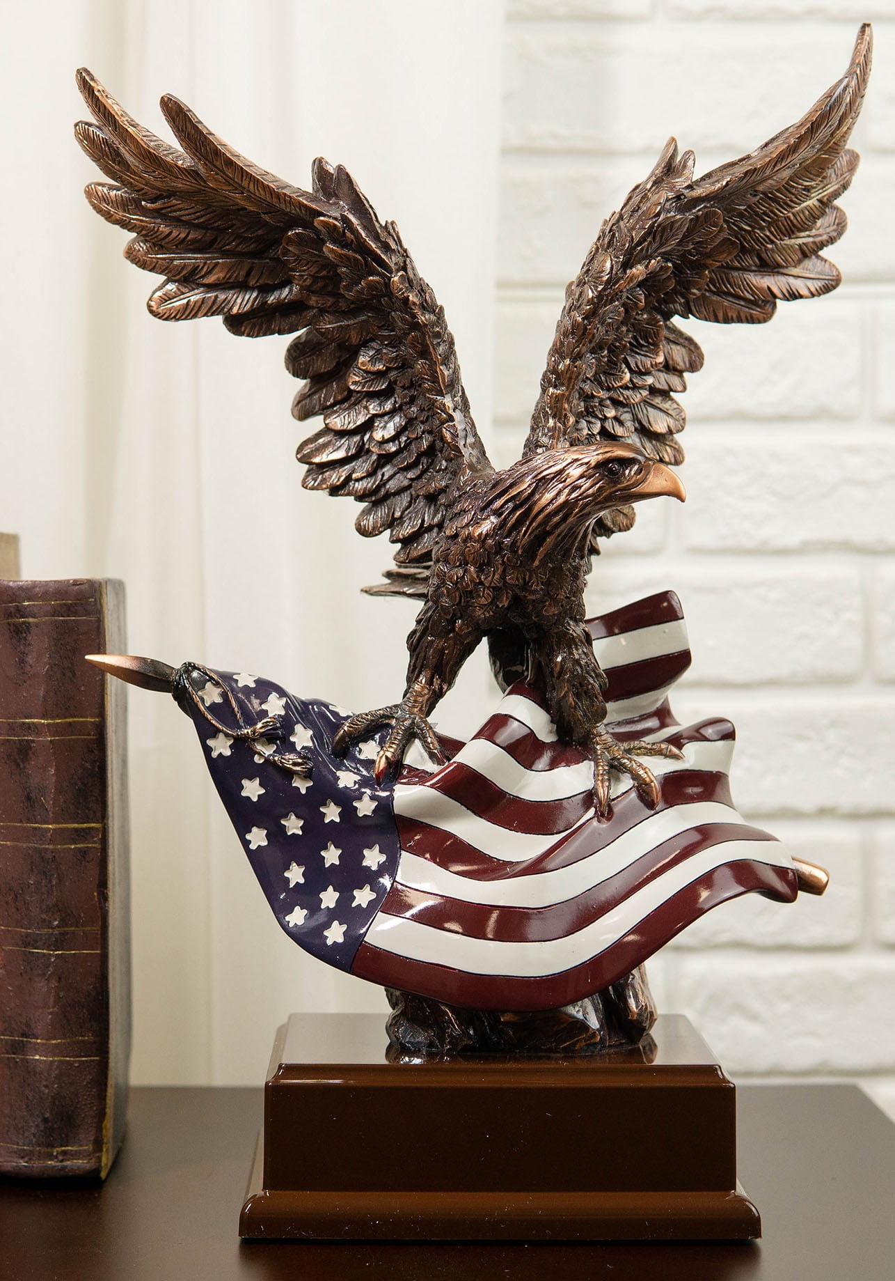 Ebros Large Wings of Glory Majestic Bald Eagle Clutching On USA ...