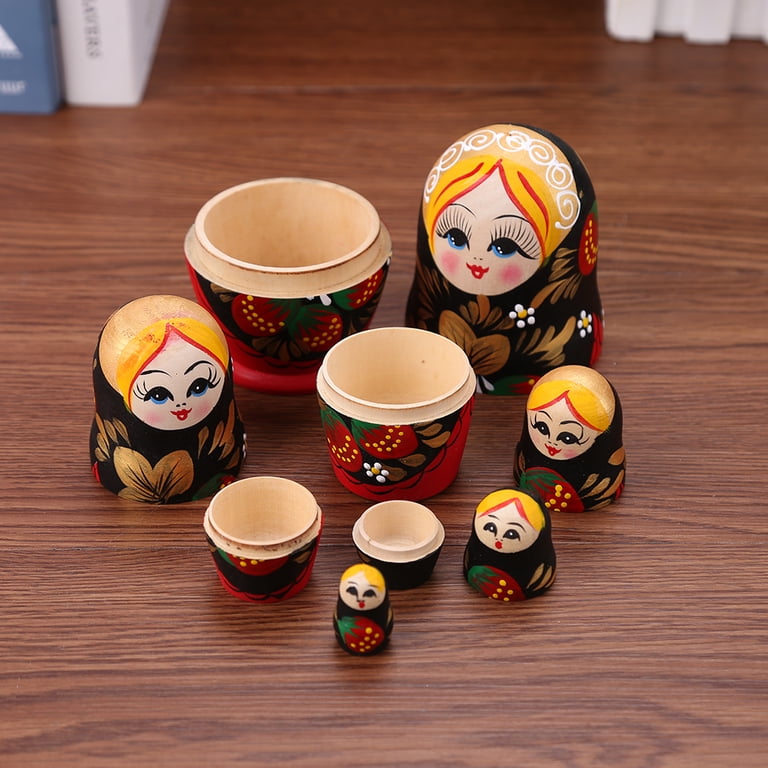 Russian Nesting Dolls Open