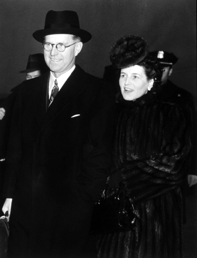 Joseph & Rose Kennedy History (24 x 36) - Walmart.com - Walmart.com