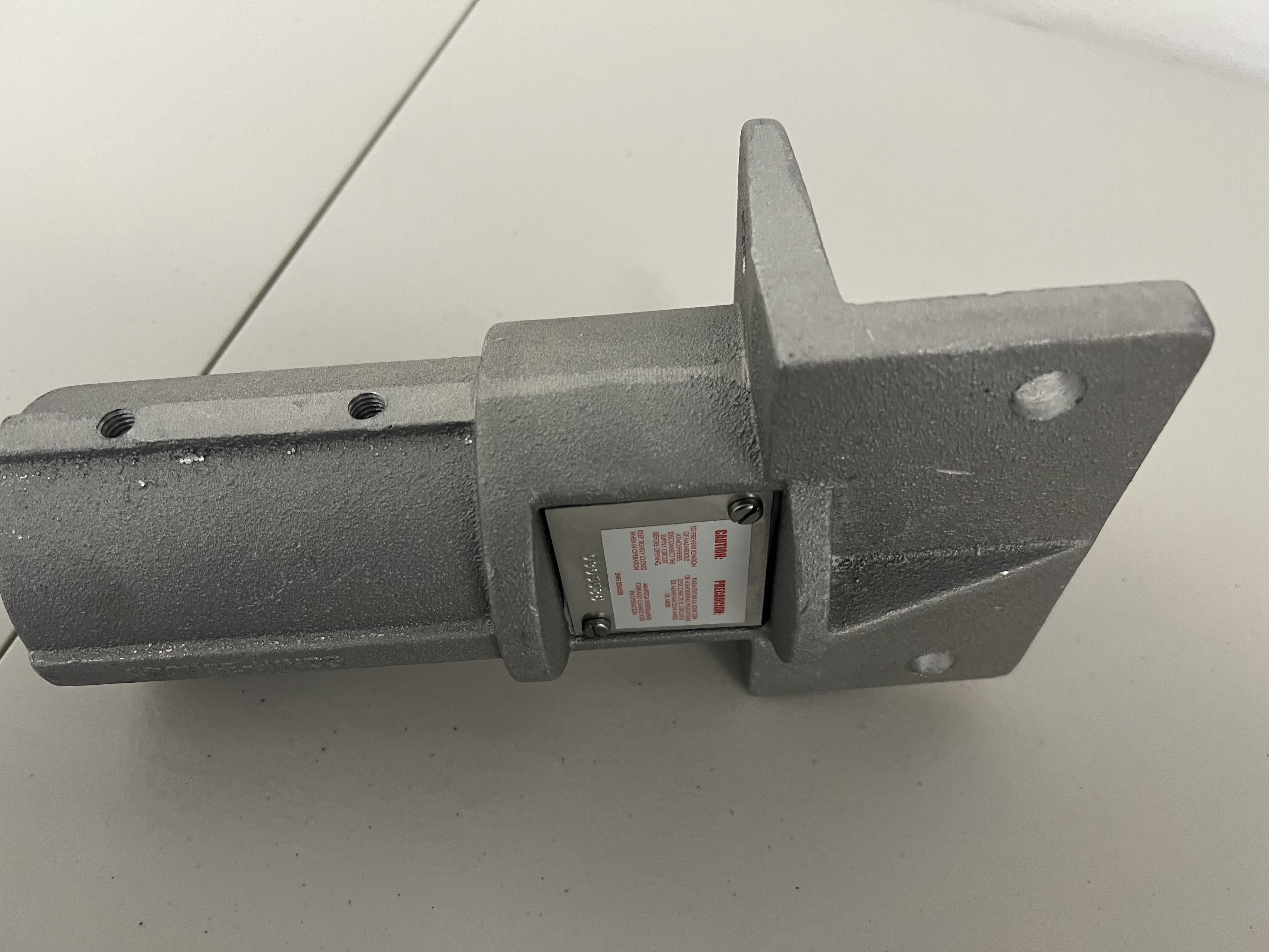 Crouse-Hinds SFA6, Floodlight Fixture Slipfitter, Industrial Ind Flood ...