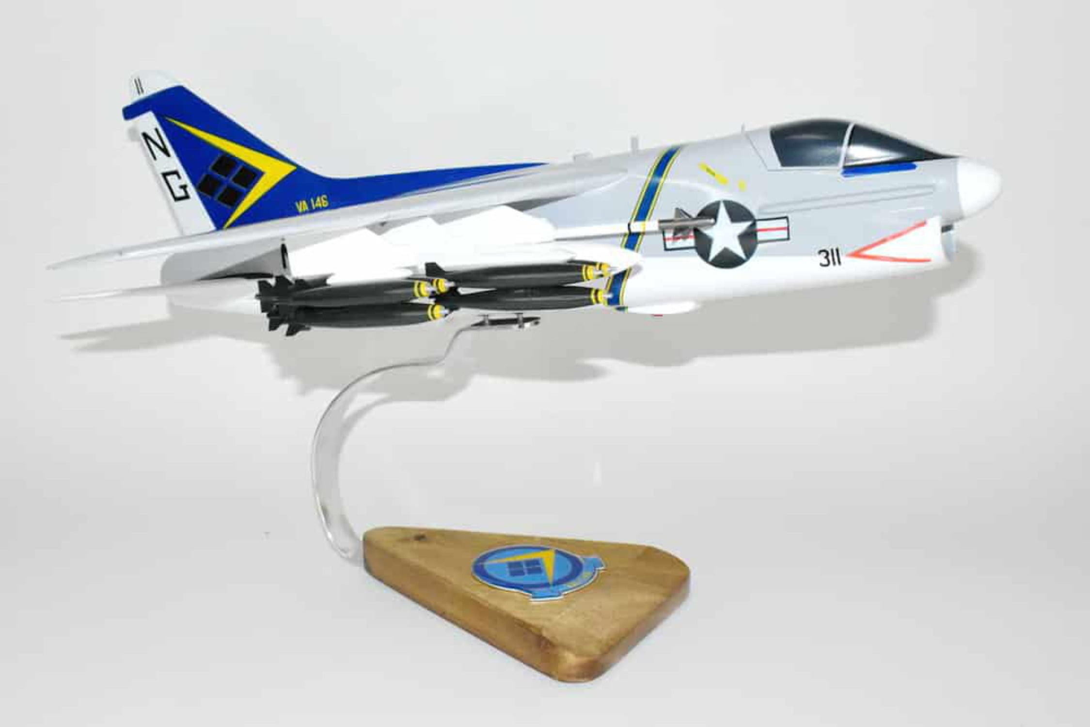 VA-146 Blue Diamonds (USS Constellation 1978) A-7E Model, LTV, 1/31 ...