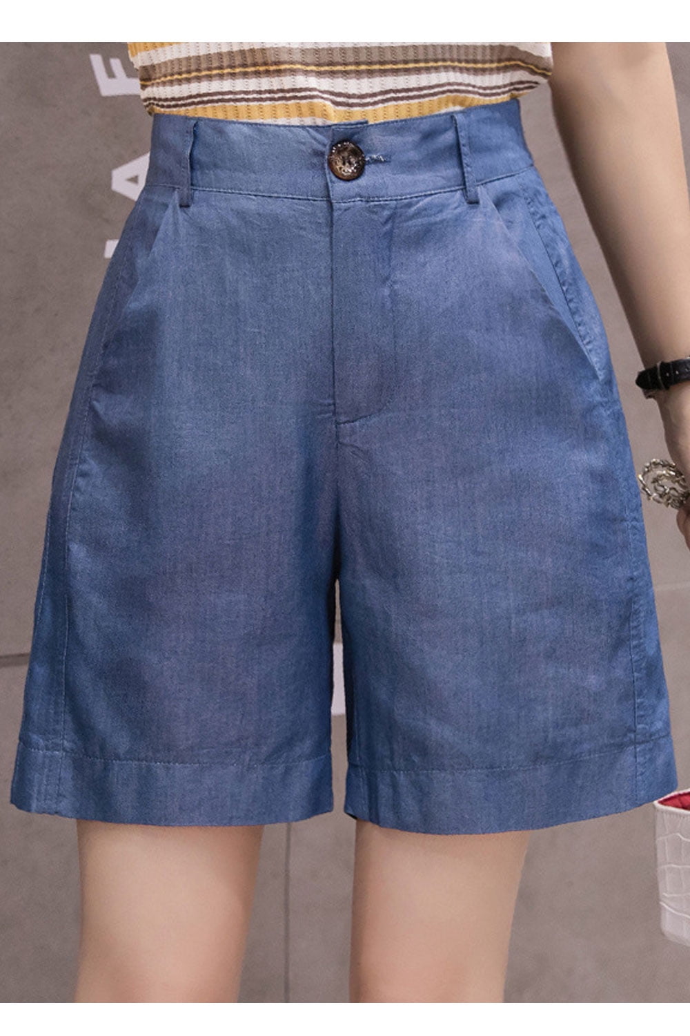 Women Simple Solid Pattern Pocket Styled Button Closure Awesome Short ...