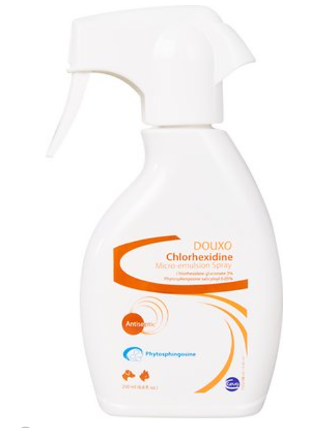 Douxo Chlorhexidine Dog & Cat Micro-emulsion Spray, 6.8-oz bottle ...