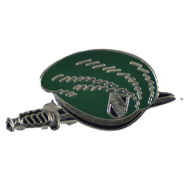 GREEN BERET HAT PIN - Walmart.com