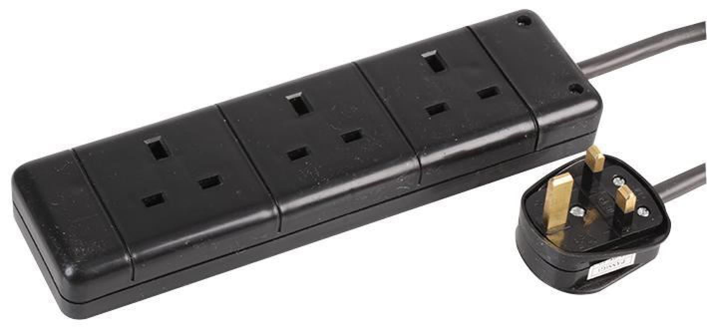 PRO ELEC - 3-Gang Extension, Black, 3m Lead - Walmart.com