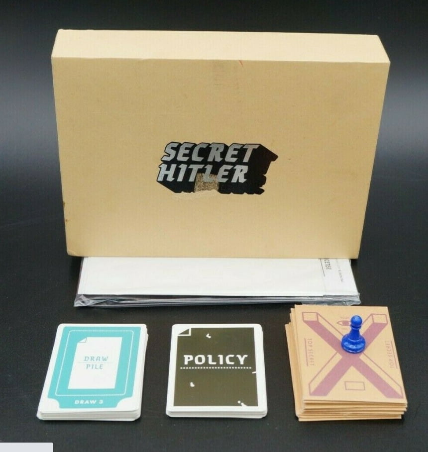 SECRET HITLER revela la versión en inglés del juego de cartas de Hitler ...