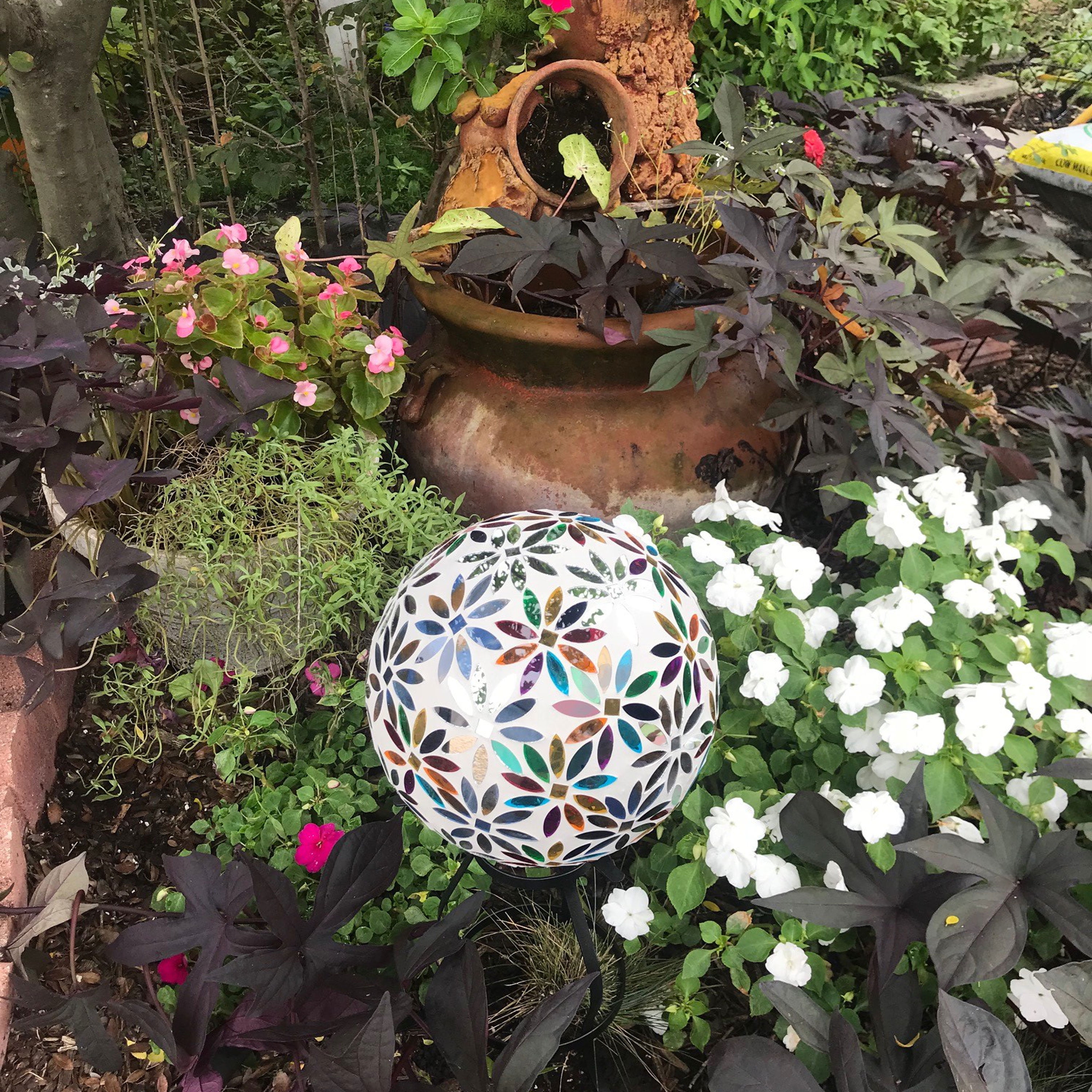 White HomDSim Glass Gazing Ball Reflective Garden Sculptures Outdoor ...