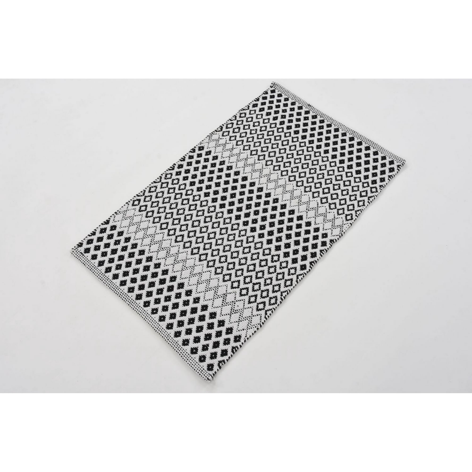 Click here for Fabstyles Vista Area Rug 21 X 34 prices