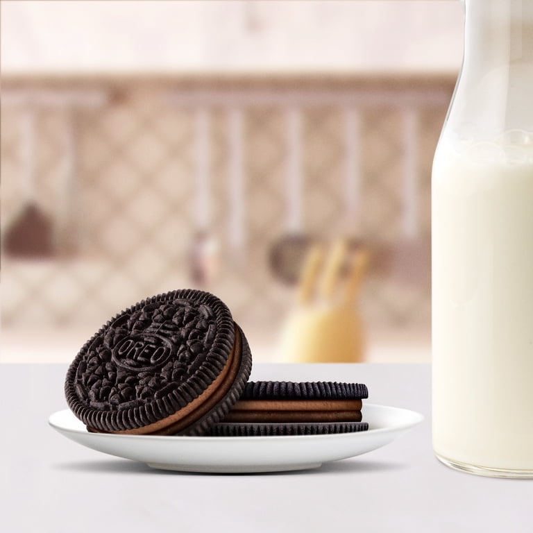 Oreo Cookies And Milk Ad