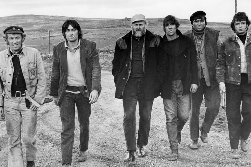 Peter Vaughan Del Henney and Ken Hutchison in Straw Dogs classic ...