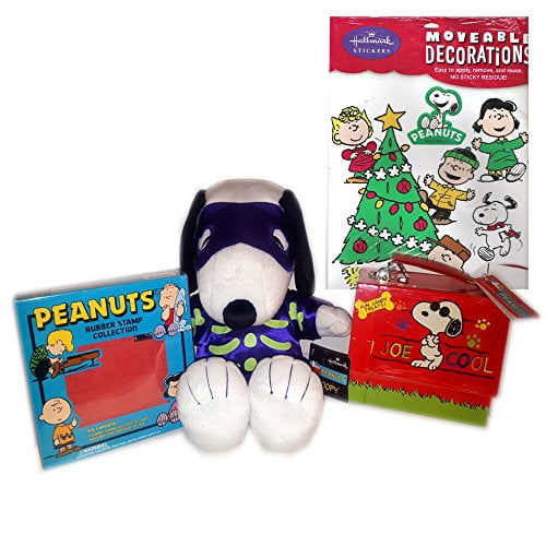 Peanuts Collector's Snoopy Plush & More Set of 4 Gift Bundle [4 Piece ...
