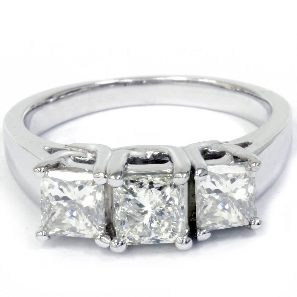 Click here for Pompeii3 F/Vs 1 1/2ct 3-Stone Princess Cut Diamond... prices