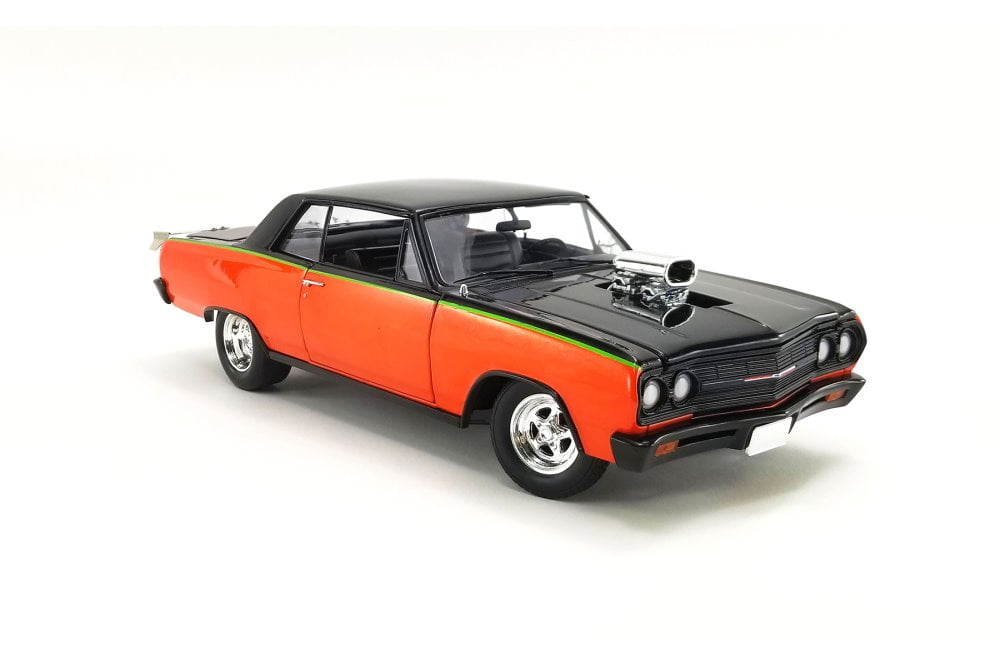 1965 Chevy Chevelle SS, Orange and Black - Acme A1805309 - 1/18 scale ...