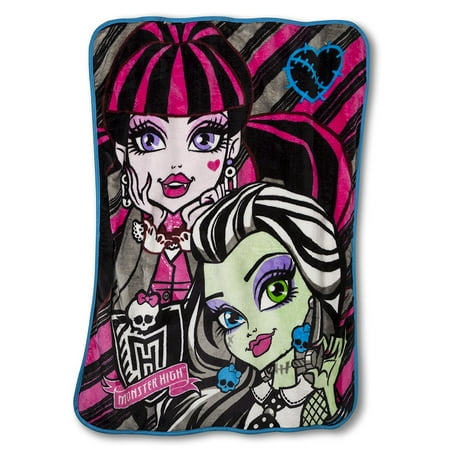 Monster High Throw Blanket in a Bag Gift Set - Walmart.com - Walmart.com
