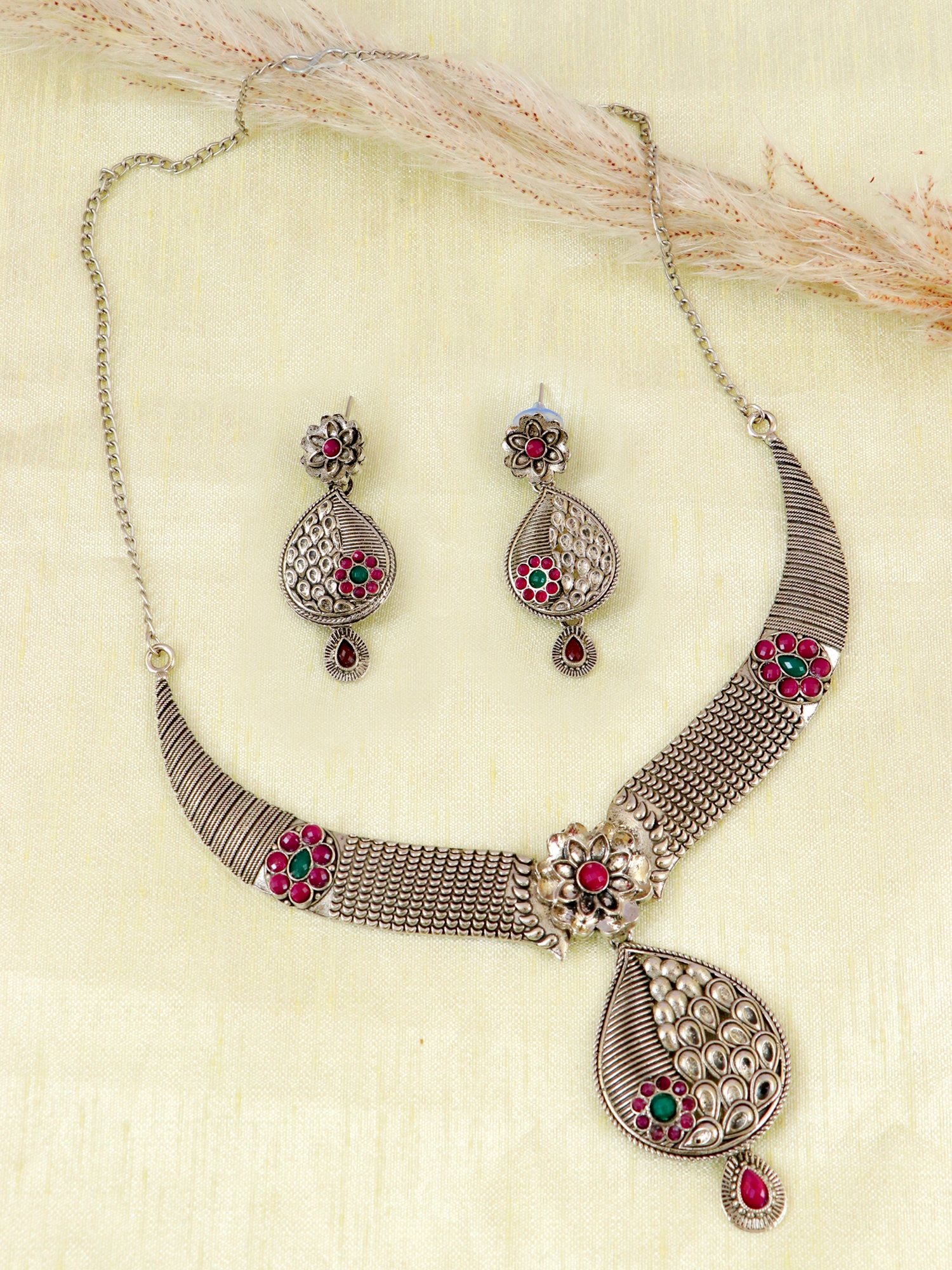 Crunchy Fashion Traditional German Silver Floral Necklace Set With ...