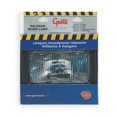 Might-D-Light 200-Lumen Camo Mini Compact Folding LED Work Light ...