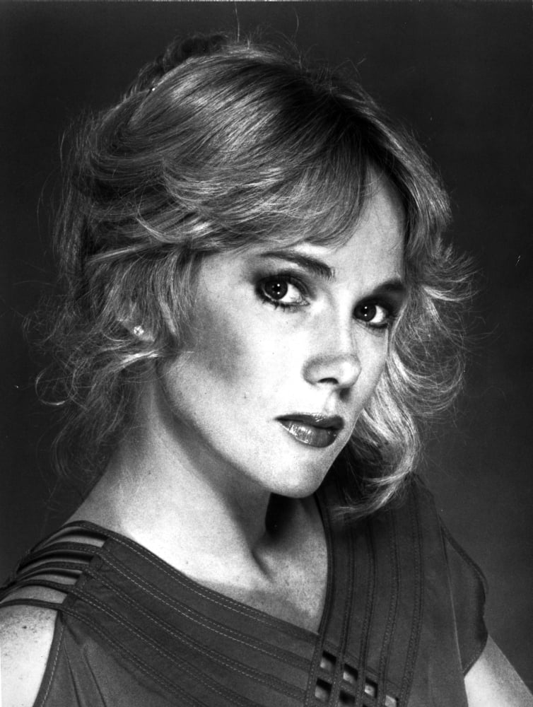 Julia Duffy Portrait in Classic Photo Print (8 x 10) - Walmart.com