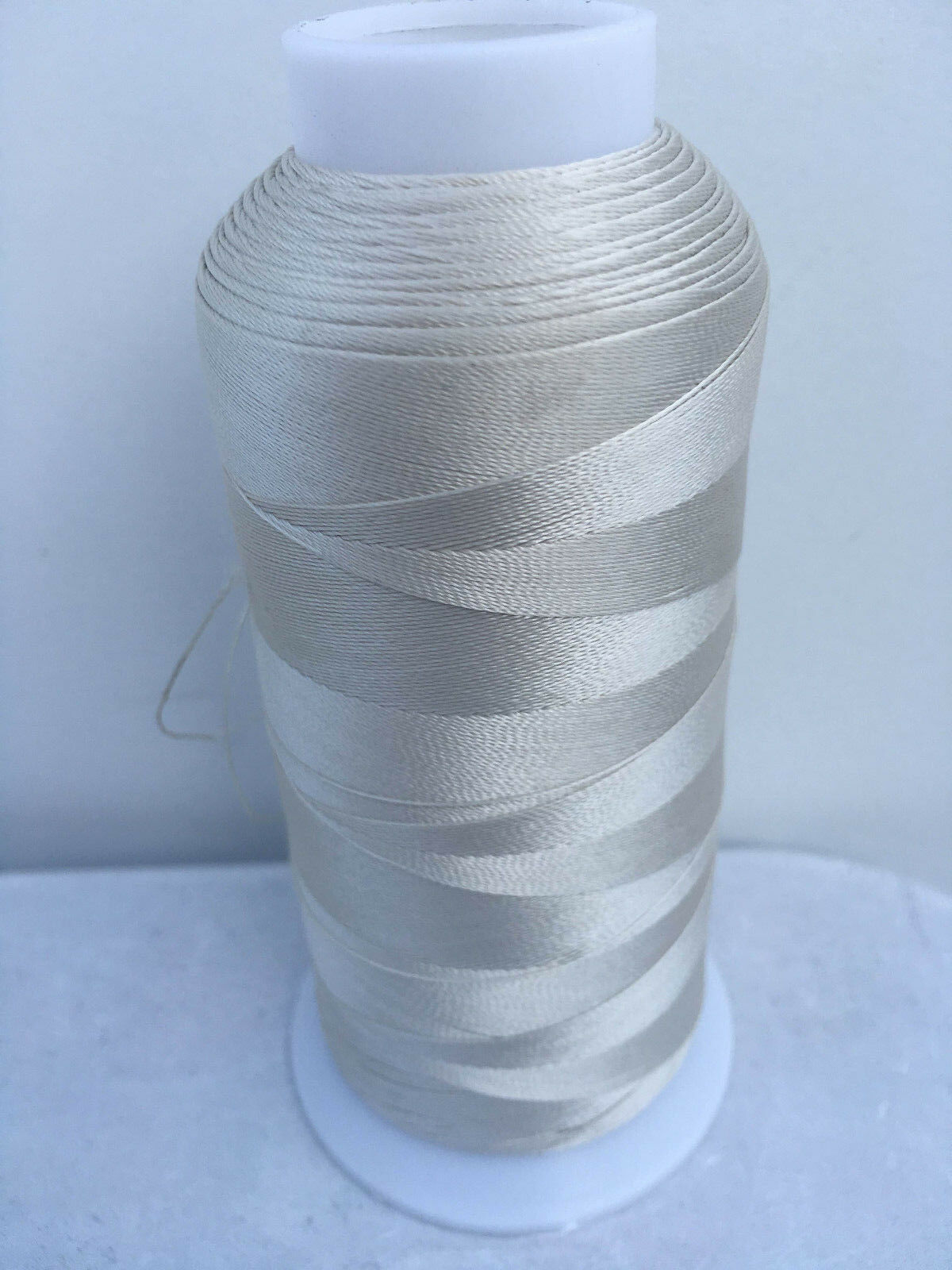 Army tan Polyester Sewing Thread v 69 T70 210D/3 for Upholstery ...