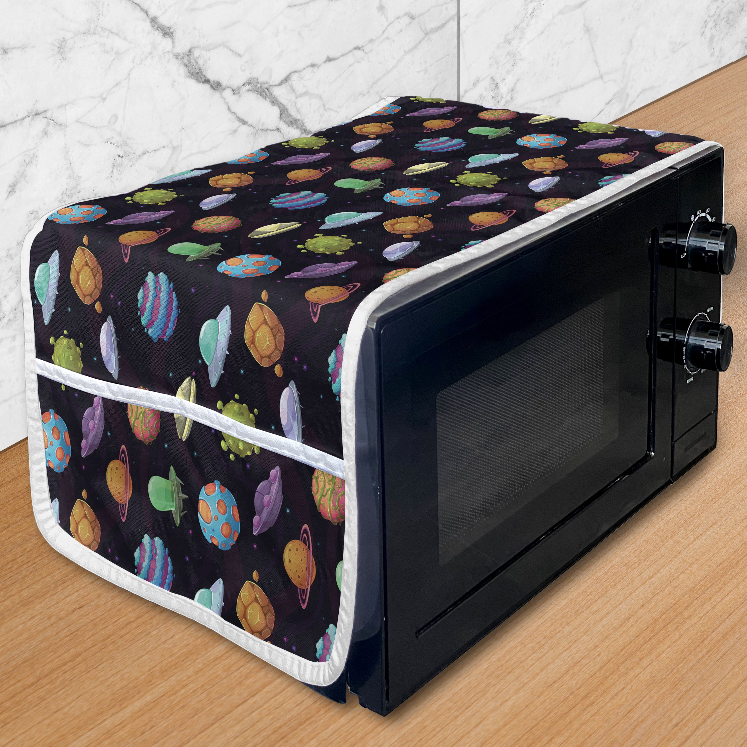 Space Microwave Oven Cover, UFOs and Planets Gas Giant Alien ...