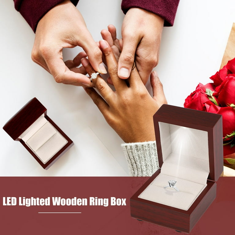 Lighted ring box store