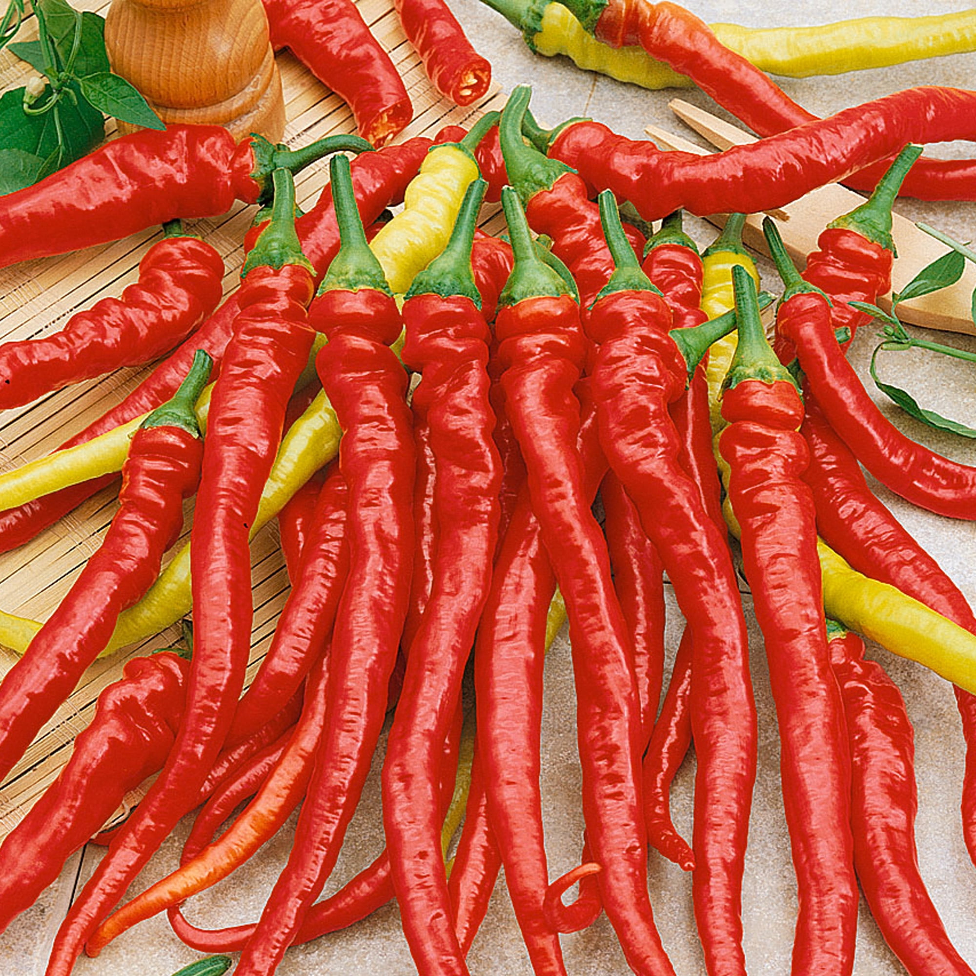 Ristra Cayenne F1 Hybrid Hot Pepper Seeds - 300 Mg Packet ~40 Seeds ...