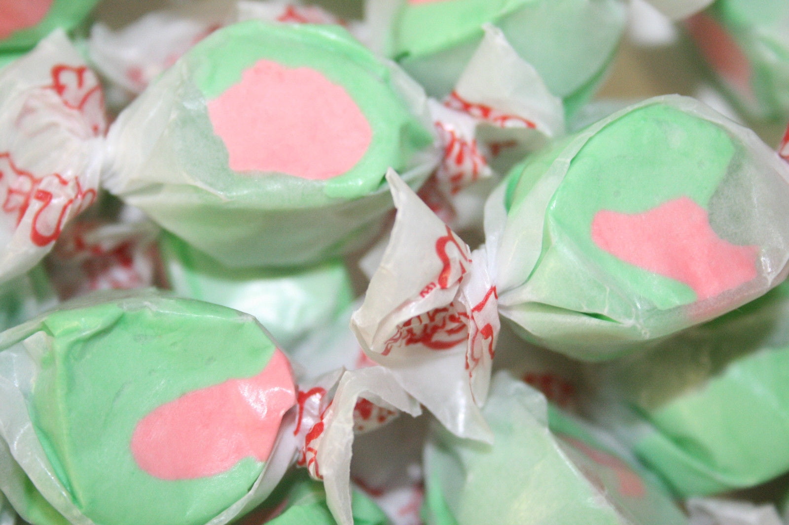 BAYSIDE CANDY SALT WATER TAFFY WATERMELON, 1LB - Walmart.com