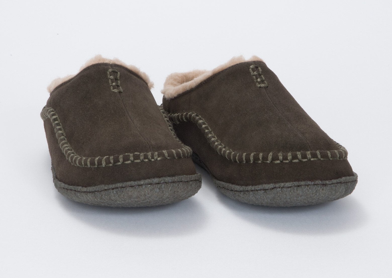 Tamarac by Slippers International Mens Hunter Mule Slipper Moss-Suede ...