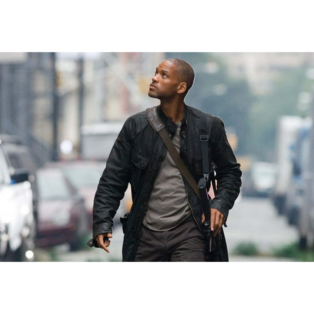 Will Smith in I Am Legend 24x36 Poster - Walmart.com - Walmart.com