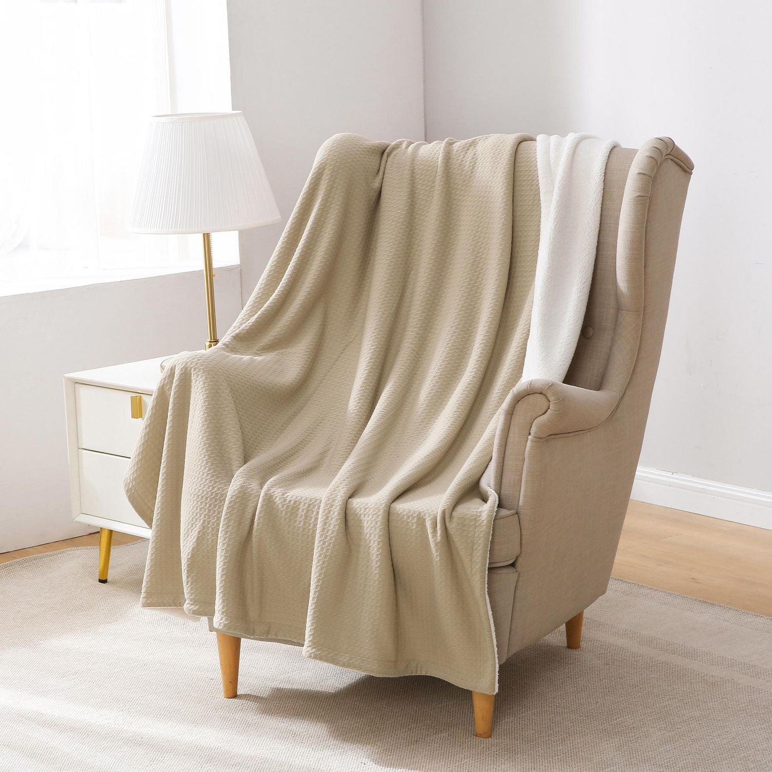 Mainstays Waffle Knit Sherpa Polyester Throw, 100% polyester - Walmart.ca
