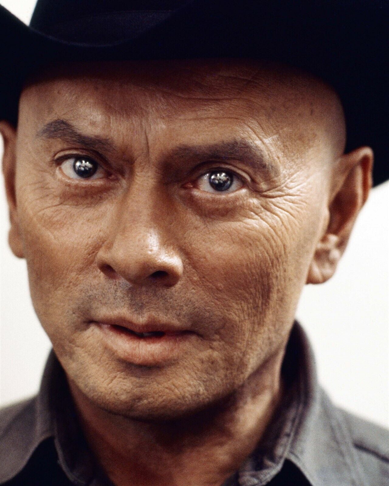 Yul Brynner with wild robotic stare as The Gunslinger 1973 Westworld ...
