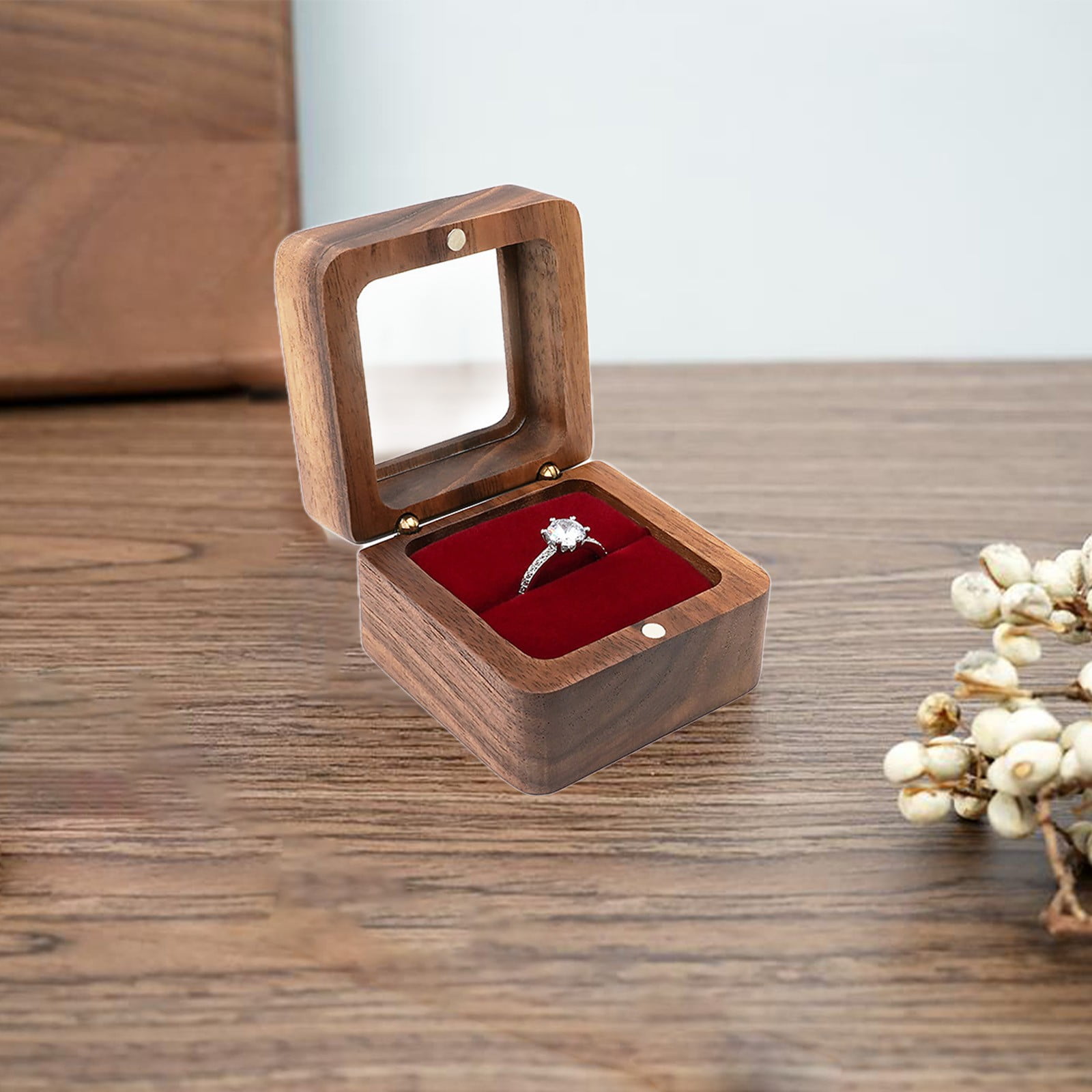 Wedding ring keepsake box | Honestweddingadvice.com