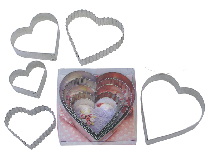 R & M Plain and Fluted Heart Cookie Cutter 5-Piece Set | Walmart Canada