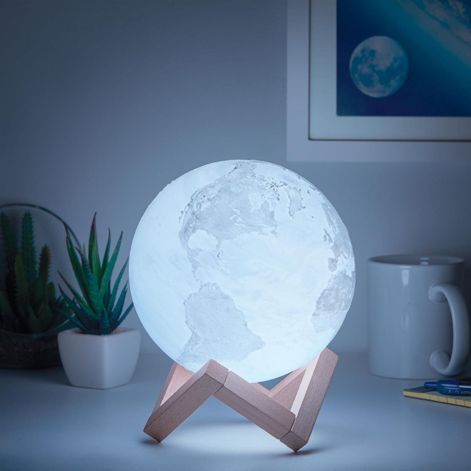 Click here for Merkury Innovations Light Up Led Earth Light prices