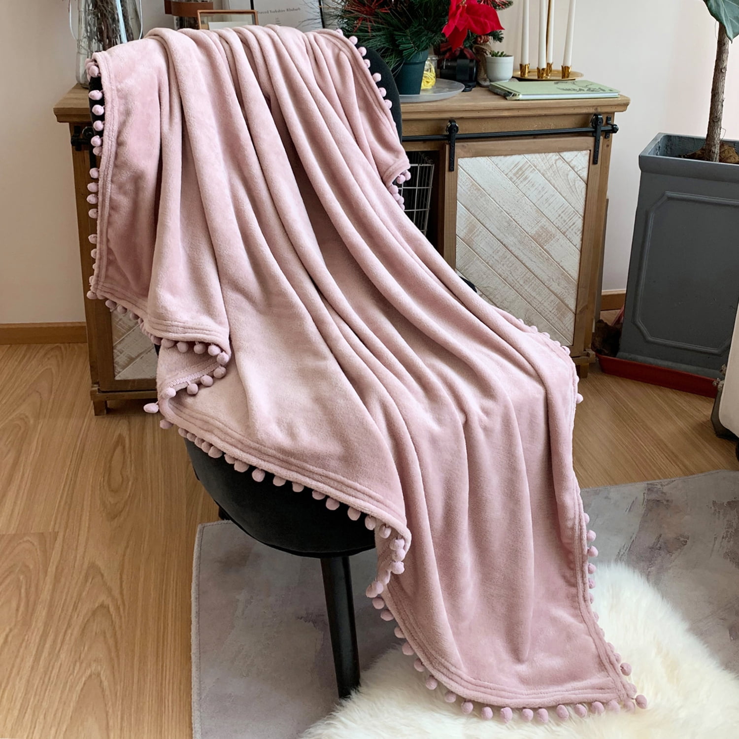 LOMAO Flannel Blanket Soft Throw Blanket with Pompom Fringe Lightweight ...