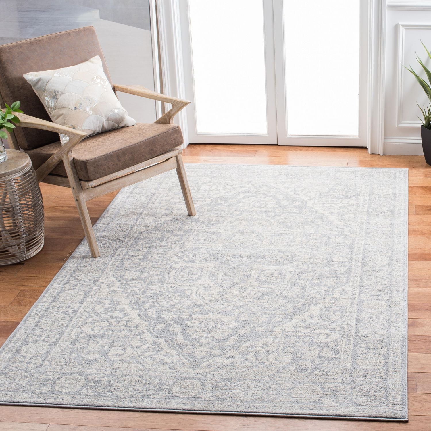 Click here for Safavieh Brentwood Jaymz Floral Bordered Area Rug... prices