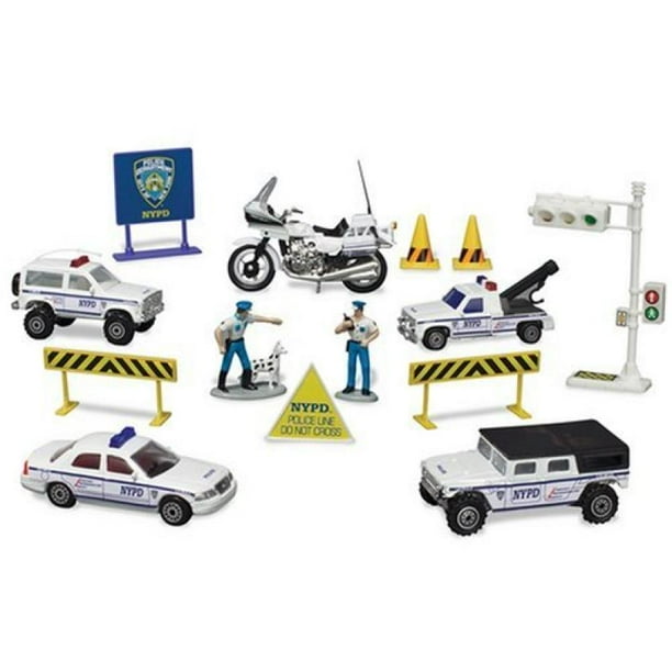 Daron Worldwide Trading RT8620 NYPD 14 Piece Playset - Walmart.com