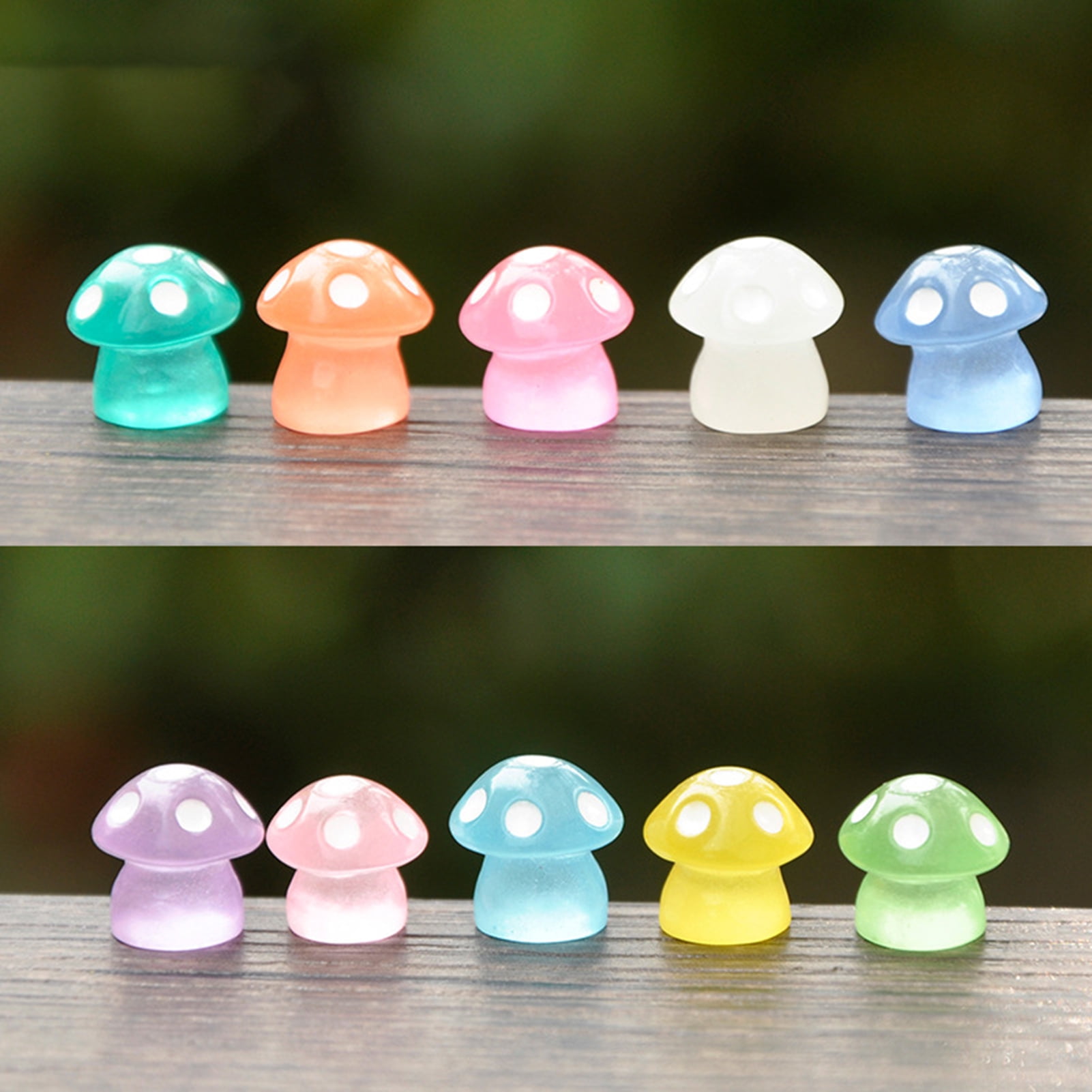 Hesroicy 10Pcs Glow in The Dark Mushroom Statue - Adorable 5-dot Design ...