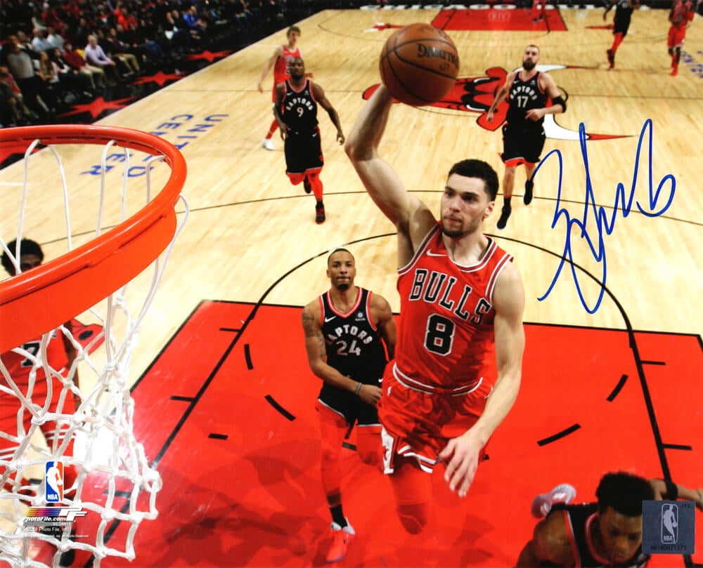 Zach LaVine Signed Chicago Bulls Action 8x10 Photo - Walmart.com