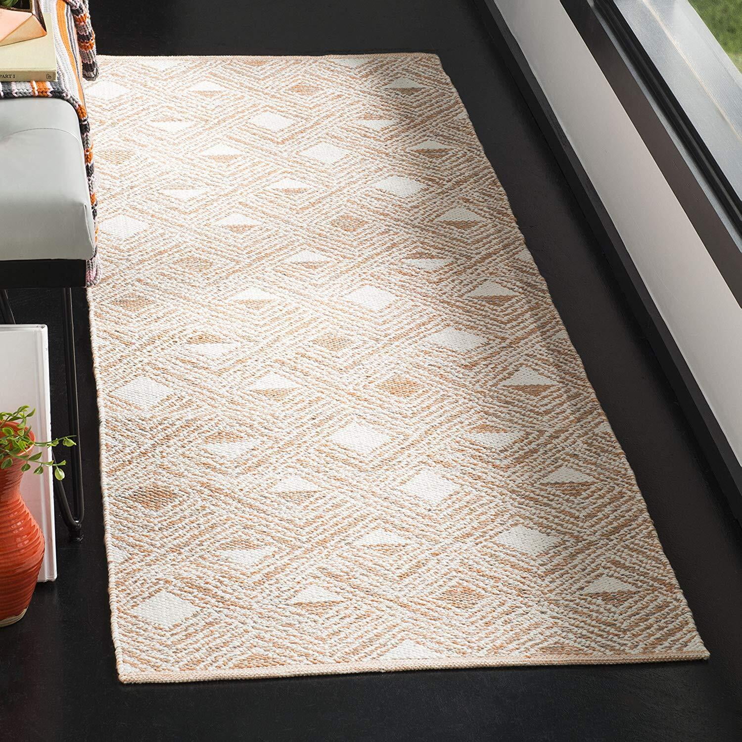 SAFAVIEH Montauk Katee Geometric Diamonds Runner Rug, Peach/Ivory, 2'3 ...