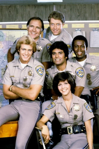 Tina Gayle Erik Estrada Robert Pine TV Cast Tom Reilly Chips 24x36 Poster - Walmart.com