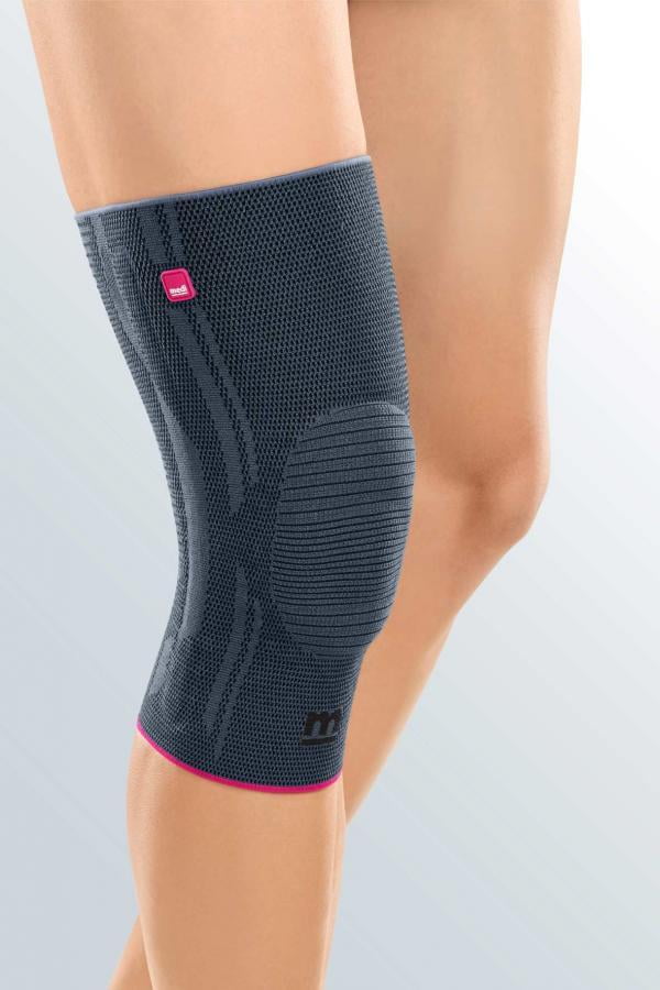 Medi Genumedi Knee Support w/Silcone Patella Ring Wide Silver IV ...