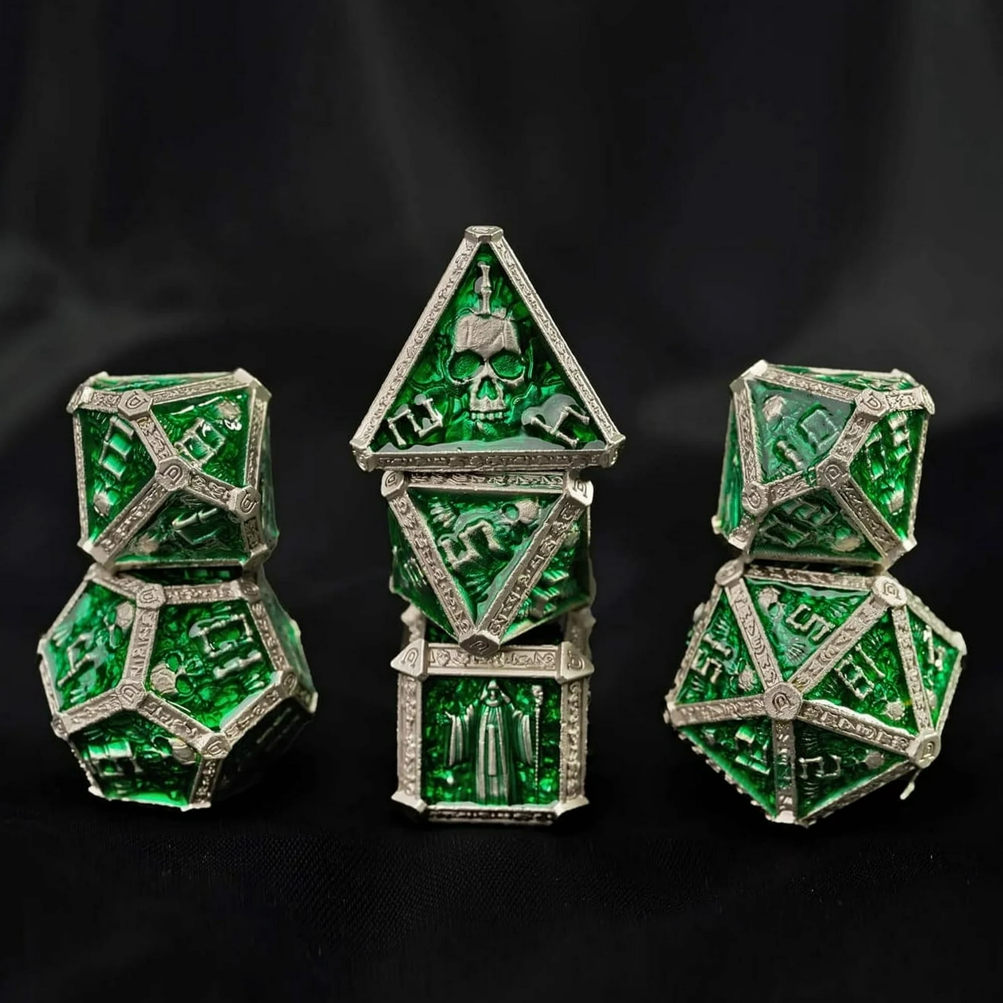 Click here for Signalplus Skull Metal Dice Set  7-Piece Polyhedra... prices