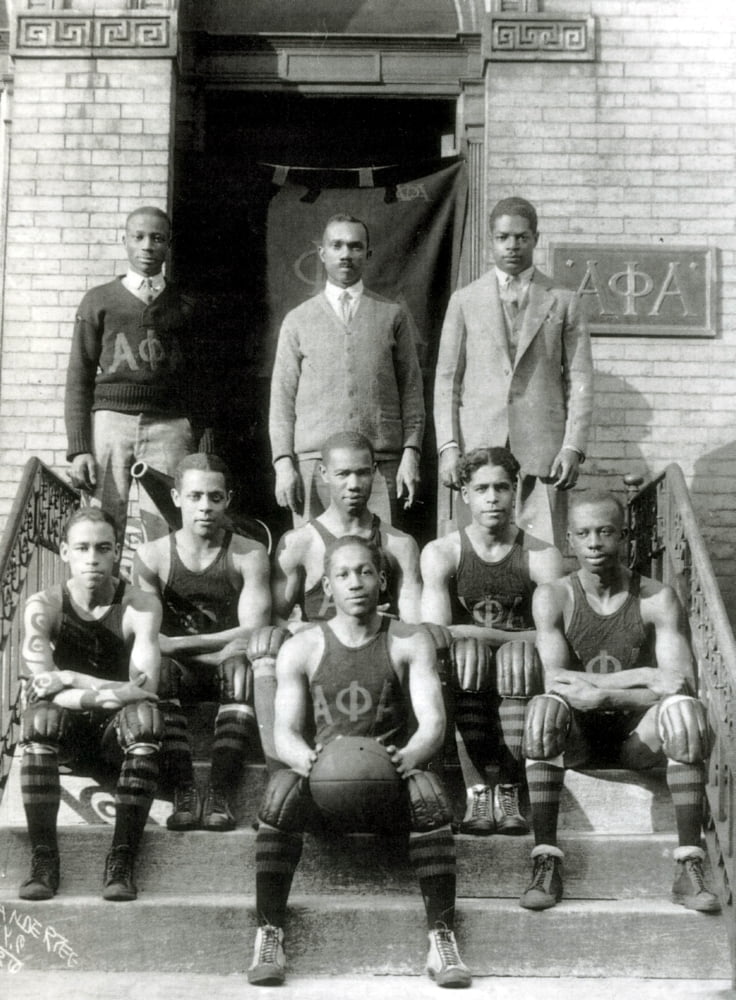 Alpha Phi Alpha Basketball Team, 1926 Poster Print by Science Source ...