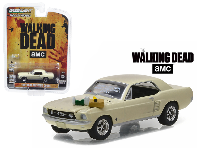 1967 Ford Mustang Coupe Sophia Message Car w/ Accessories Walking Dead ...