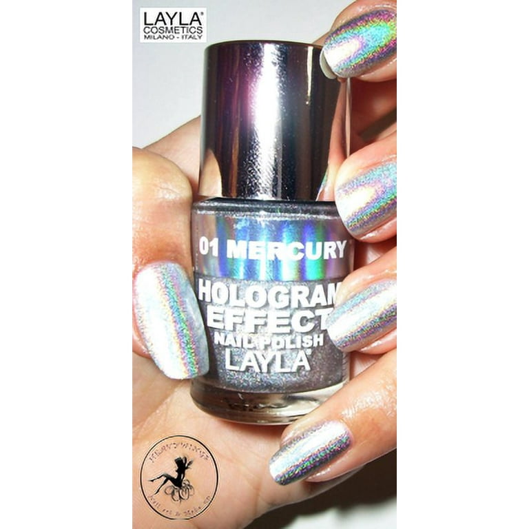 Layla Mirror Effect Nail Polish Gold