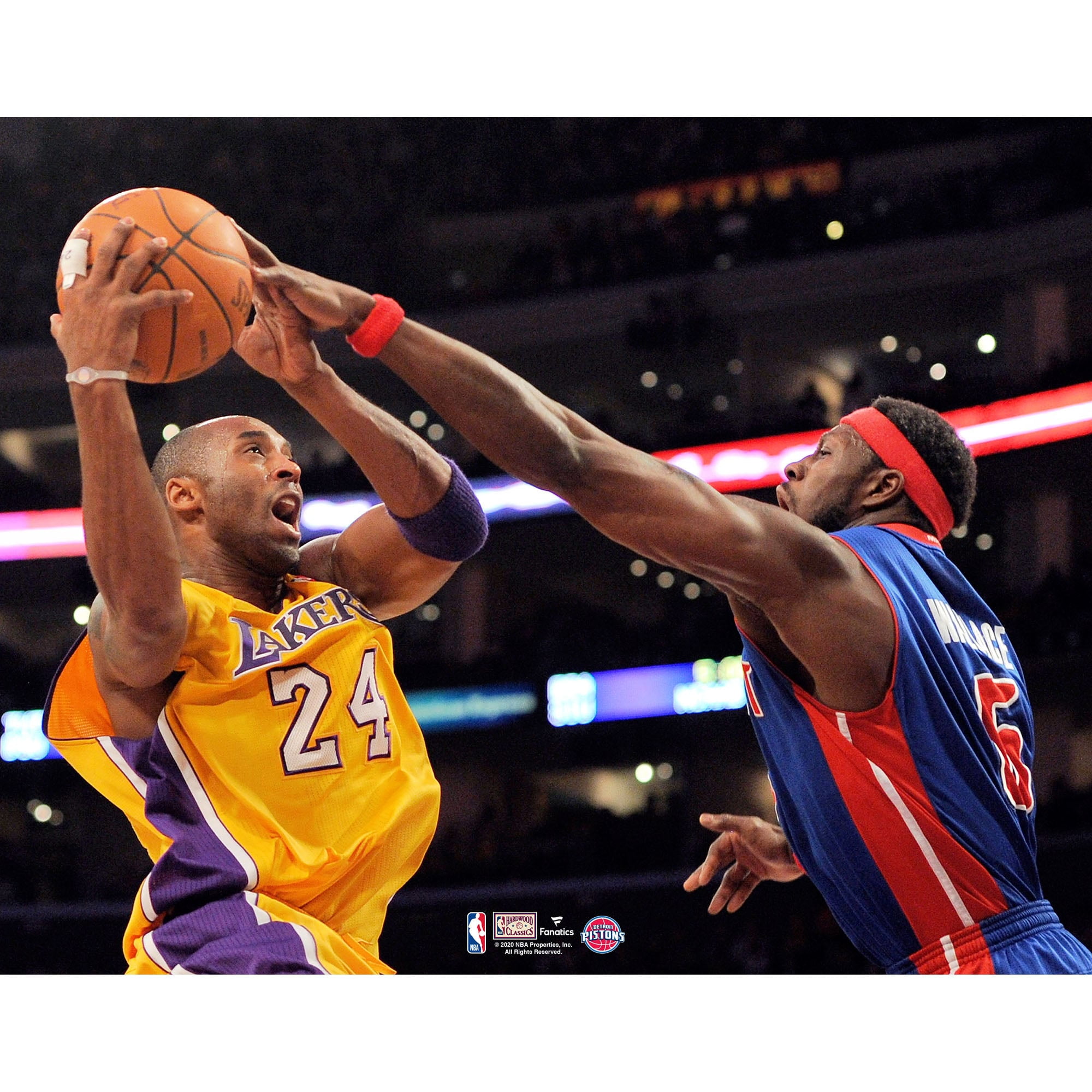 Ben Wallace Detroit Pistons Unsigned Block on Kobe Bryant Photograph ...
