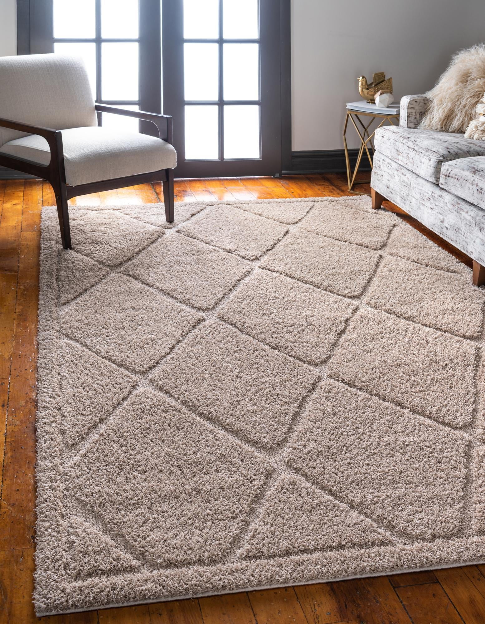 Rugs.com Lattice Shag Collection Rug – 5' x 8' Beige Shag Rug Perfect ...