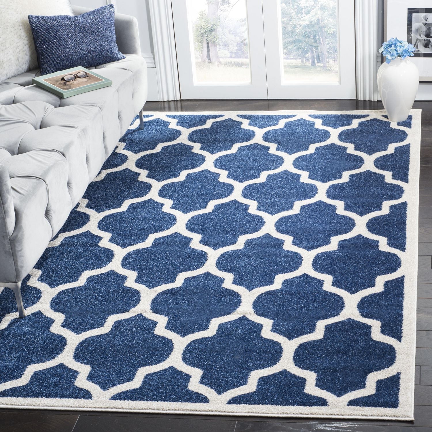 Click here for Safavieh Amherst Roderick Geometric Area Rug 4 Ft.... prices
