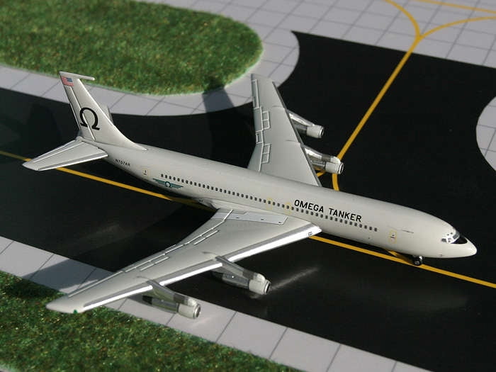 Omega Air Refueling Services 707-320 B/C (1:400) - Walmart.com