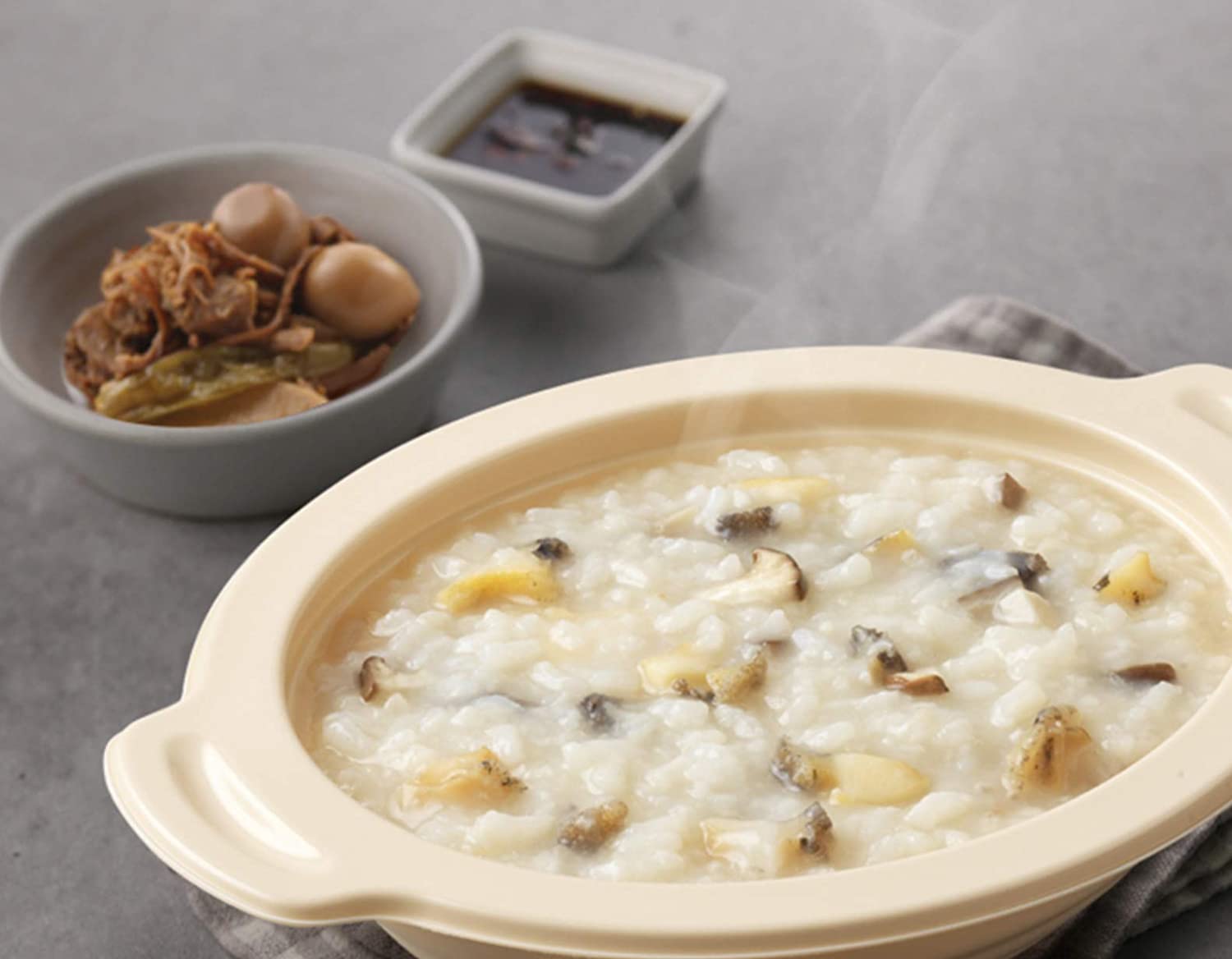 Buy Pack of 3] CJ BIBIGO Instant Porridge Easy Meal Pack 280g (Abalone, 전복죽) Online at Lowest ...